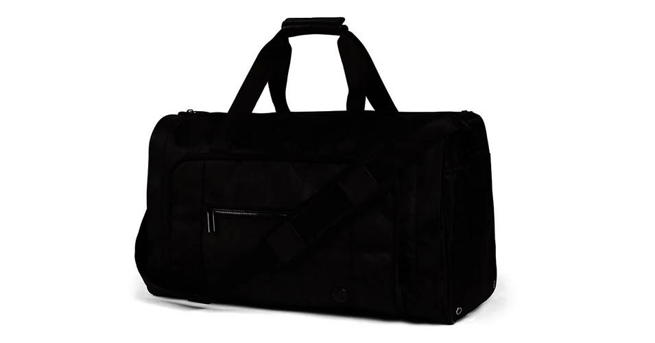 Gyári BMW M fekete ruhatartó táska 80222454680 35.000 Ft - BCF.HU