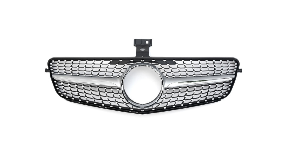 Mercedes W204 króm - ezüst - fekete hűtőrács Gyémánt stílus 45.000 Ft